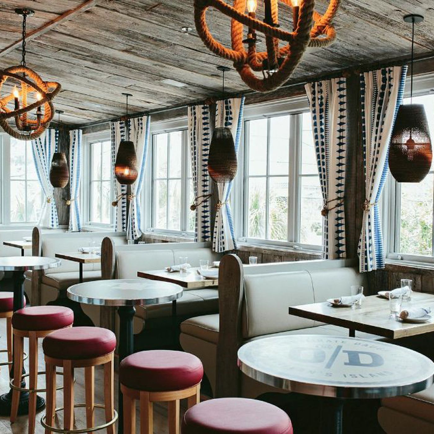 SALTY SHORES BEACH VACATIONS